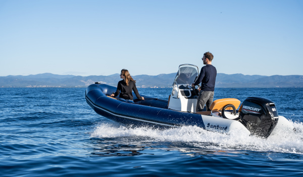 Nouveauté Bombard : Sunrider Blue Edition 550 & 650 - Port Deun Marine